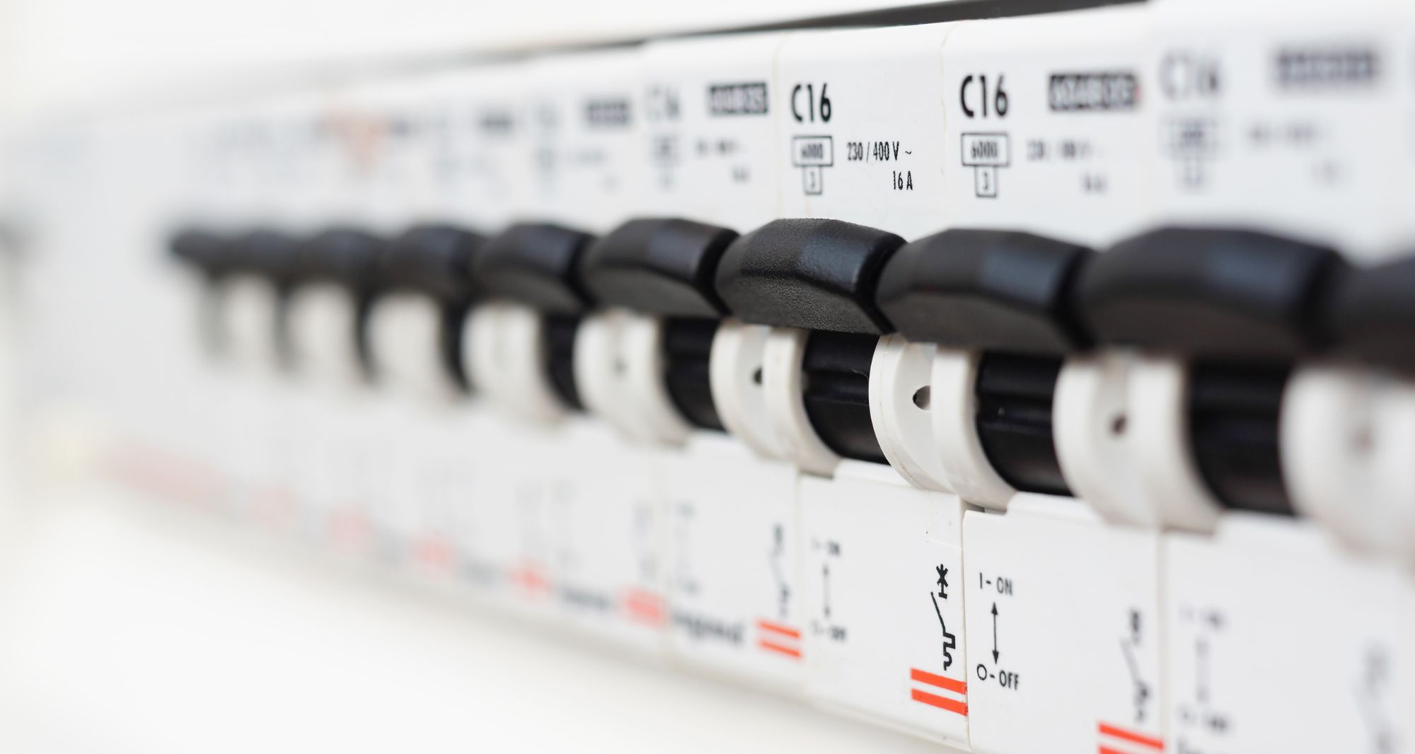 Compteurs non communicants : de nouveaux frais en cas d’absence d’auto-relevé — Llum